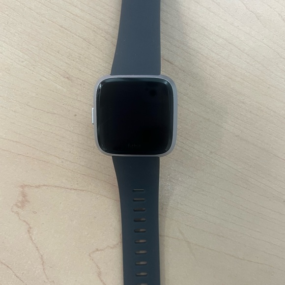 fitbit | Wearables | Fitbit Verse Lite Smartwatch With Touchscreen ...